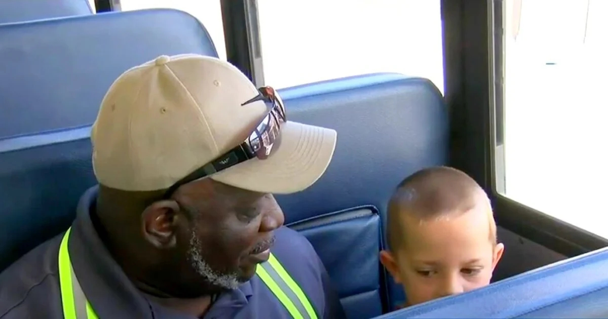 A Touching Story of a Bus Driver Who Changed a Kindergarten Boy’s Life ...